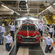 Chevrolet produz 100 mil unidades do Tracker no Brasil - Revista Meio ...